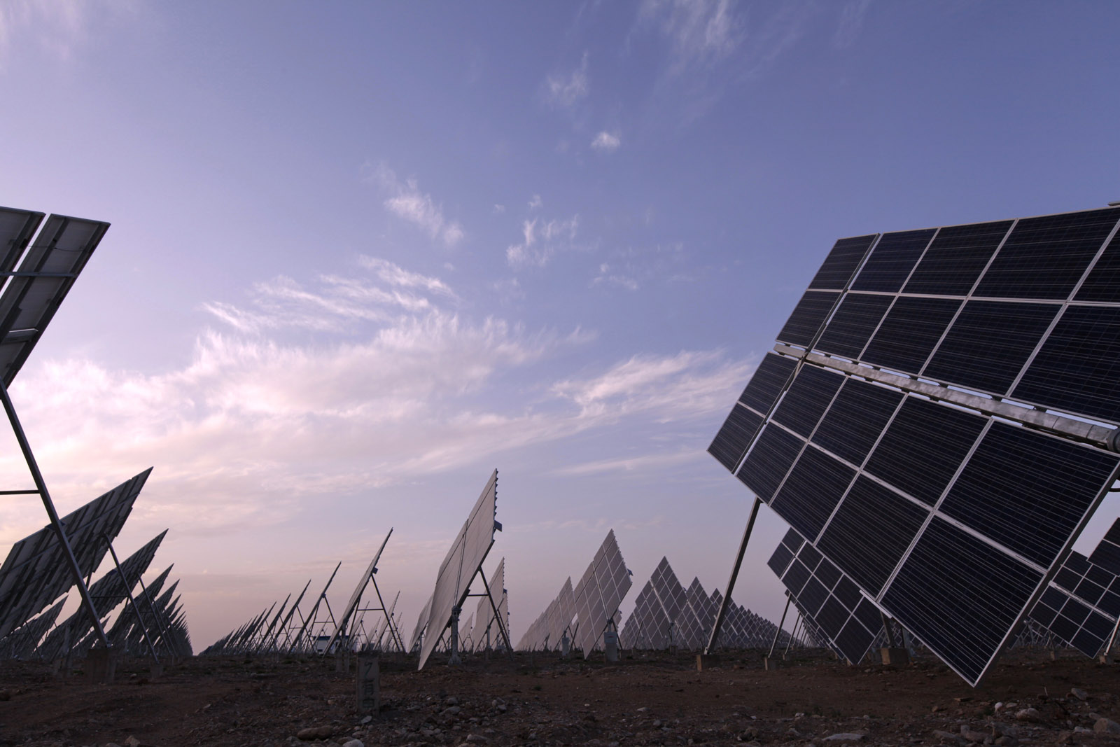 Jinchang Solar Power Station – 中电中国网站